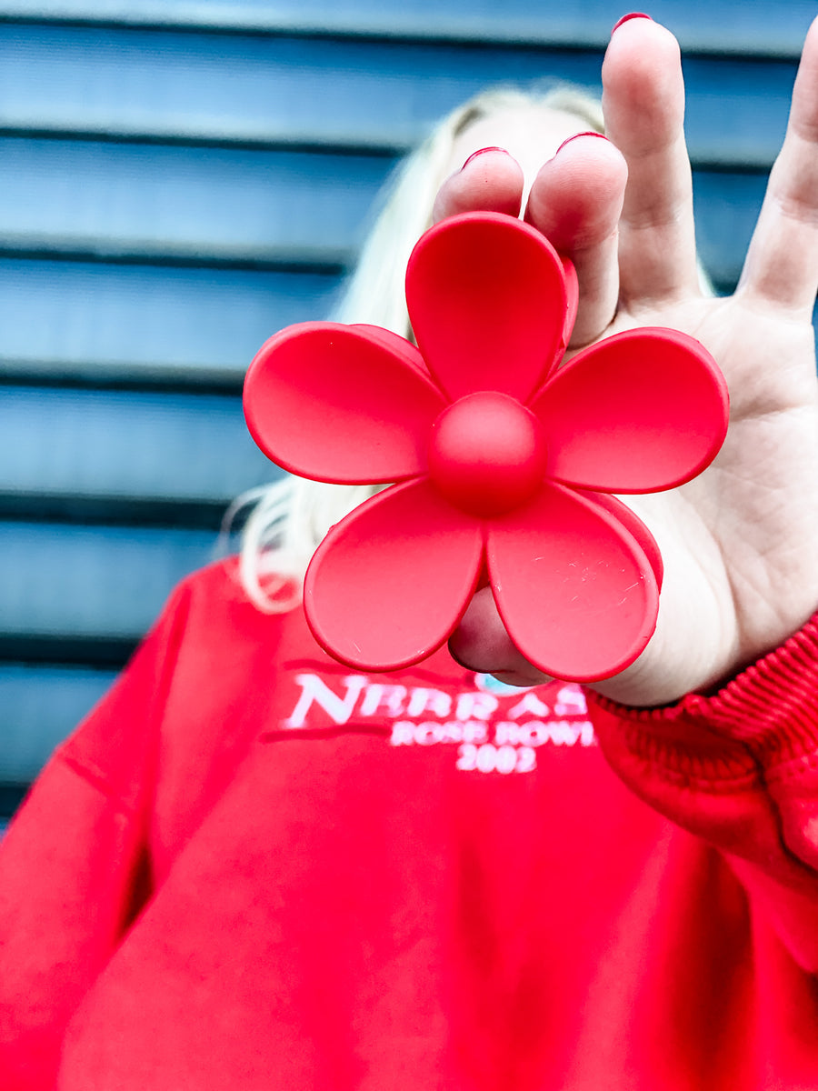 Scarlet Picking Petals Claw Clip – Ruby Red & Co.